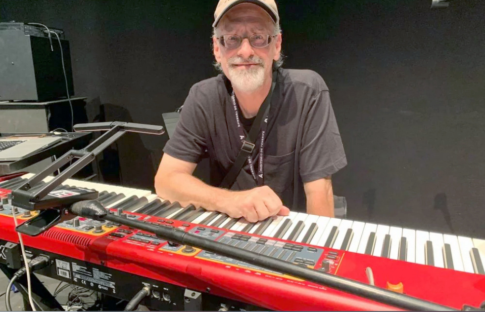 De Hollywood a la Marina Alta: Vince DiCola lidera el giro ...